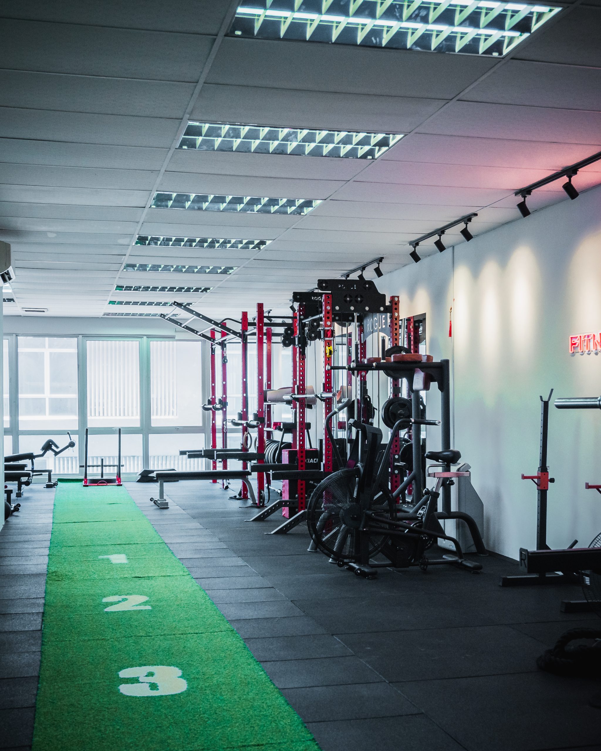 Gyms In C180 | Gym Near Me | Personal Trainer - Fitness Grid